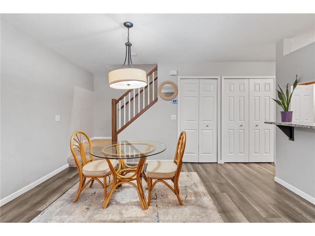 587 Mariner Way, Woodbury, MN, 55129 | MLS: 6814703 | Edina Realty