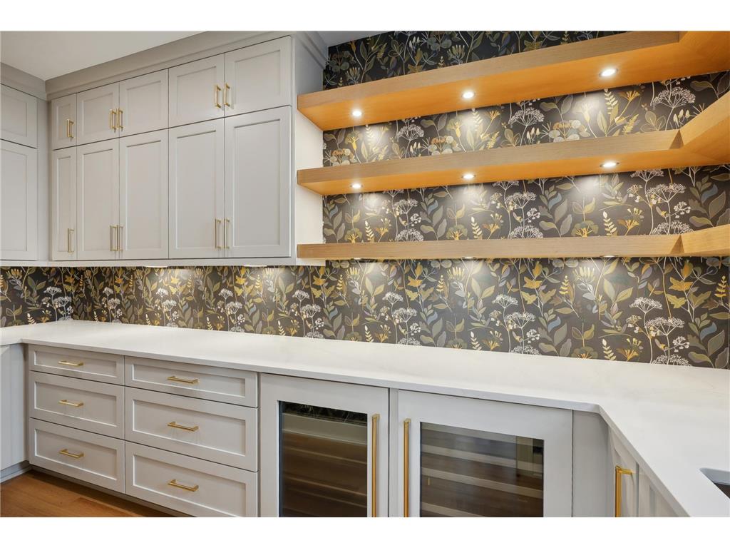 5924 Drew Avenue S, Edina, MN, 55410 | MLS: 6734136 | Edina Realty