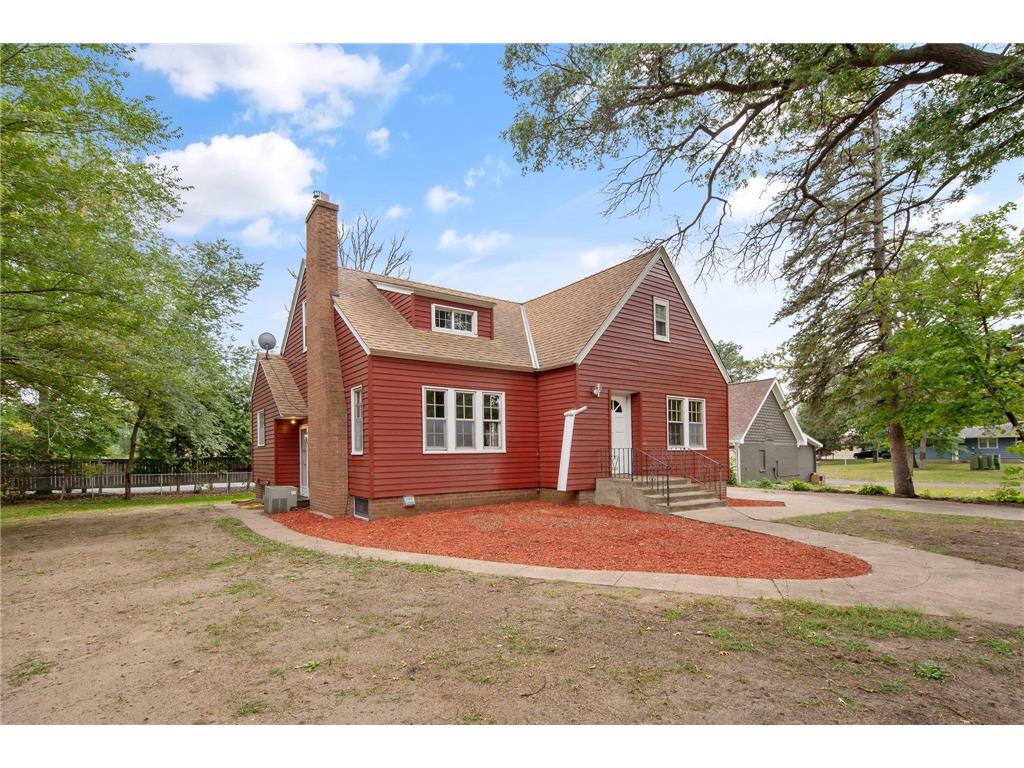 5995 Elm Street, North Branch, MN, 55056 | MLS: 6262139 | Edina Realty