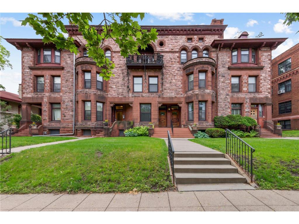 602 Summit Avenue #3, Saint Paul, MN, 55102 | MLS: 6733011 | Edina Realty