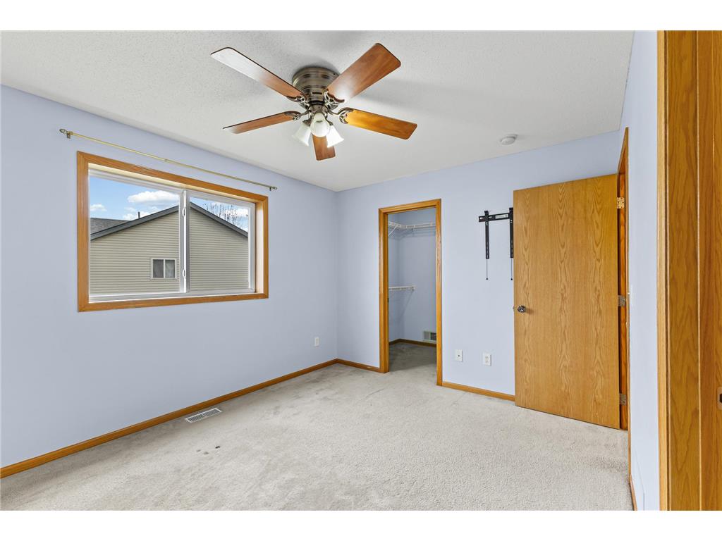 605 Horseshoe Lane, Braham, MN, 55006 | MLS: 6809802 | Edina Realty