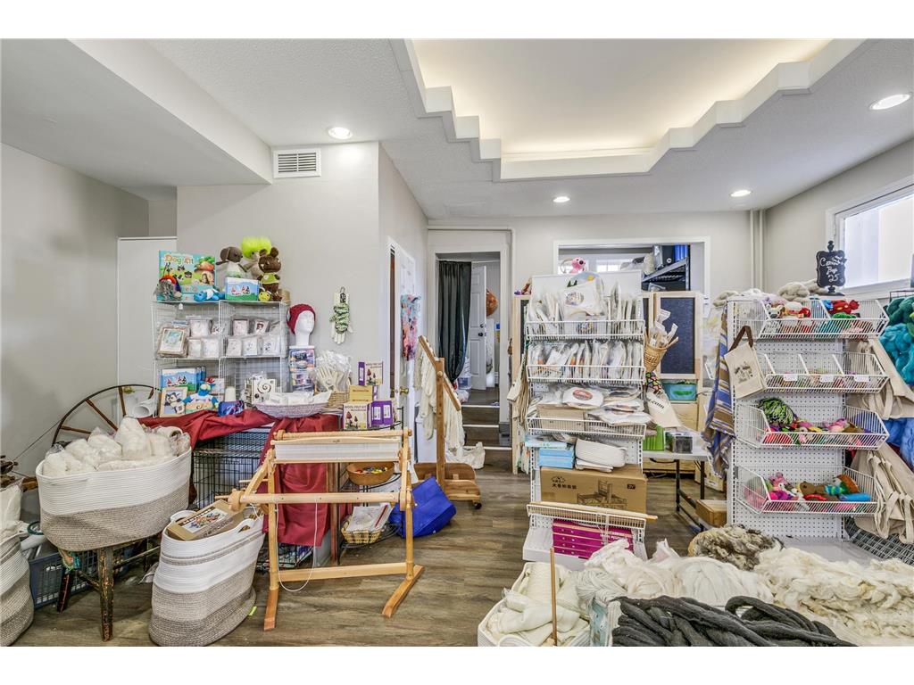 609 Dale Street N, Saint Paul, MN, 55103 | MLS: 6677924 | Edina Realty