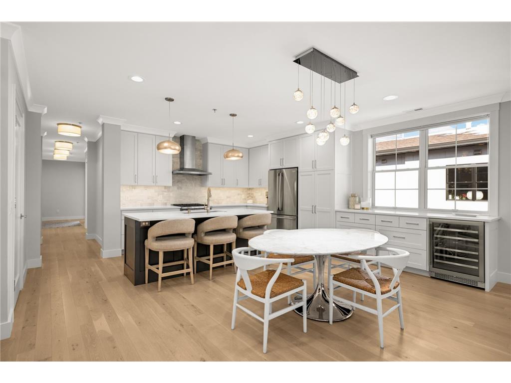 6128 Kellogg Avenue #201B, Edina, MN, 55424 | MLS: 7010588 | Edina Realty