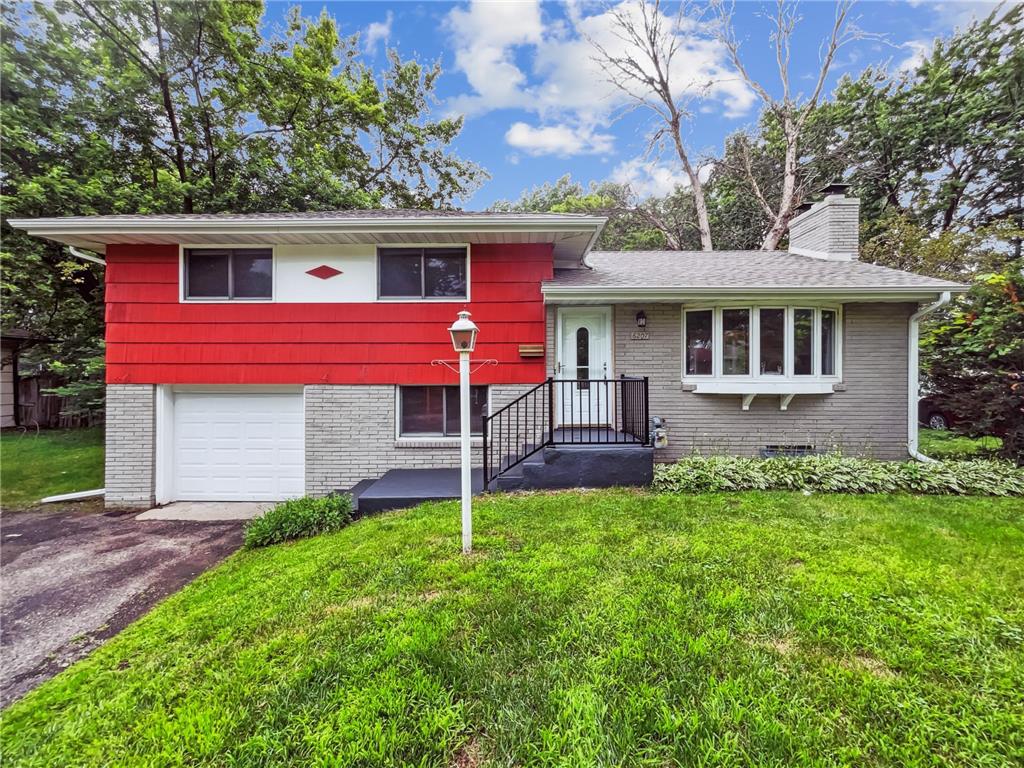 6207 Lee Avenue N, Brooklyn Center, MN, 55429 | MLS: 6562708 | Edina Realty