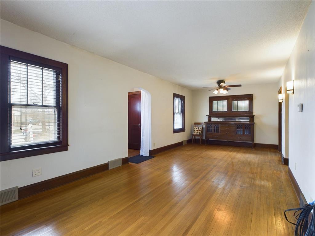 622 N Sibley Avenue, Litchfield, MN, 55355 | MLS: 6514416 | Edina Realty