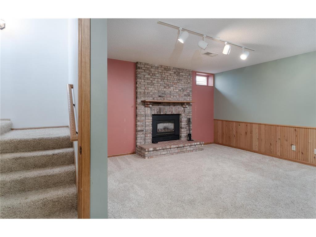 625 Sullivan Drive NE, Columbia Heights, MN, 55421 | MLS: 6746418 ...