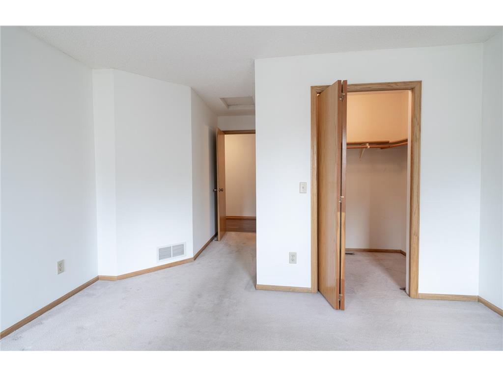 625 Sullivan Drive NE, Columbia Heights, MN, 55421 | MLS: 6746418 ...