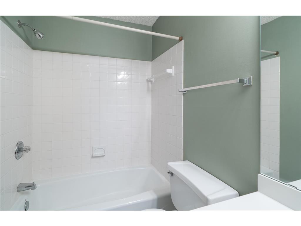 625 Sullivan Drive NE, Columbia Heights, MN, 55421 | MLS: 6746418 ...