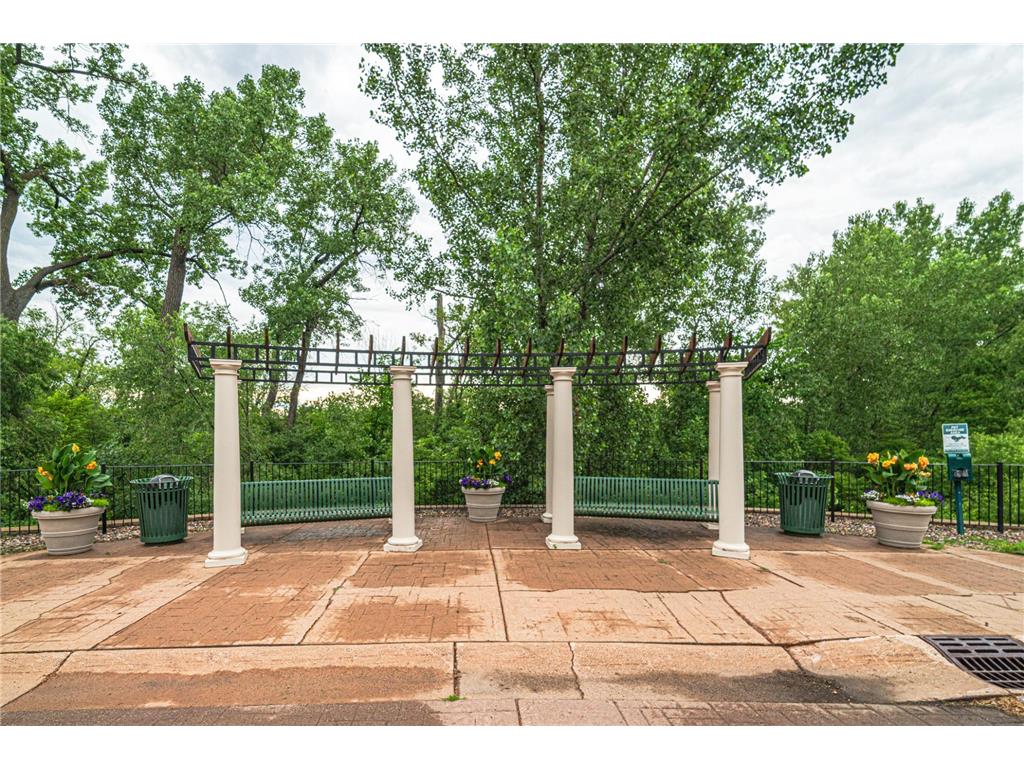 625 Wesley Commons Drive #36, Golden Valley, MN, 55427 | MLS: 6752542 ...