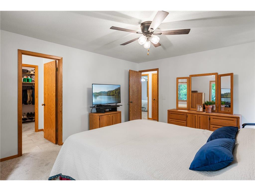 6275 Lake Sarah Heights Drive, Greenfield, MN, 55373 | MLS: 6649651 ...