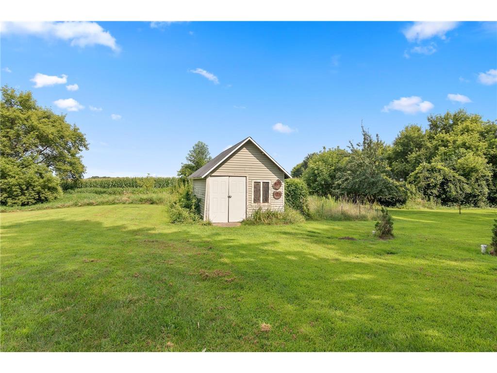 628 258th Street, Farmington Twp, WI, 54020 | MLS: 6766275 | Edina Realty