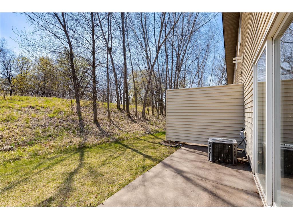 6285 13th Street N, Oakdale, MN, 55128 | MLS: 6521891 | Edina Realty