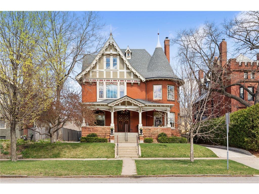 629 Summit Avenue, Saint Paul, MN, 55105 | MLS: 6440106 | Edina Realty