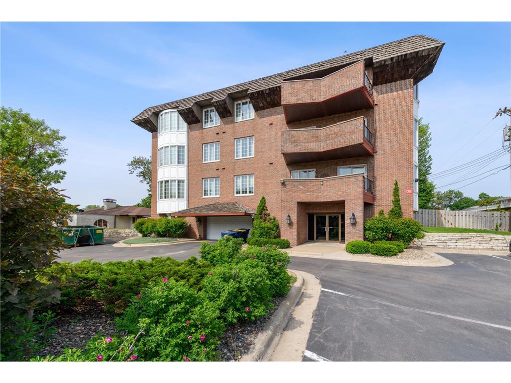 6300 Xerxes Avenue S #24, Edina, MN, 55423 | MLS: 6386355 | Edina Realty