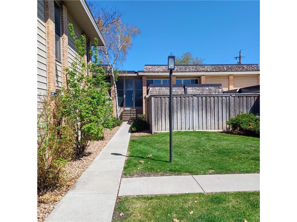 6301 Colony Way #2C, Edina, MN, 55435 | MLS: 6522608 | Edina Realty