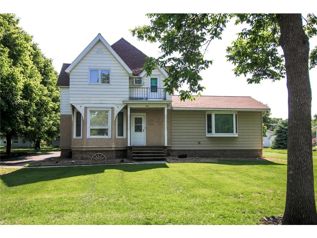 631 Mowbray Street, Stewart, MN, 55385 | MLS: 6720987 | Edina Realty