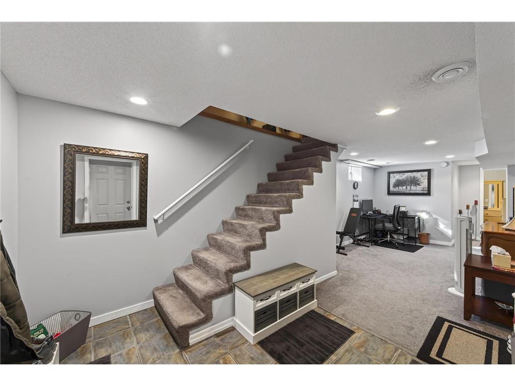6312 Knoll Street N, Golden Valley, MN, 55427 | MLS: 7042096 | Edina Realty