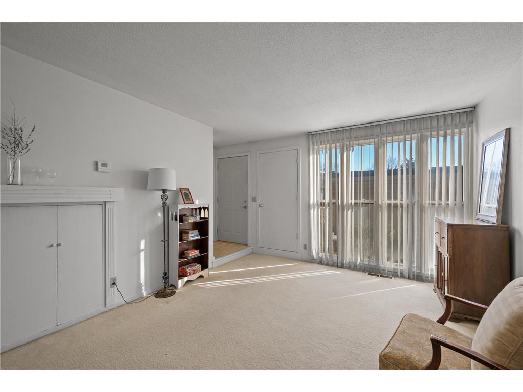 6319 Barrie Road, Edina, MN, 55435 | MLS: 6479694 | Edina Realty