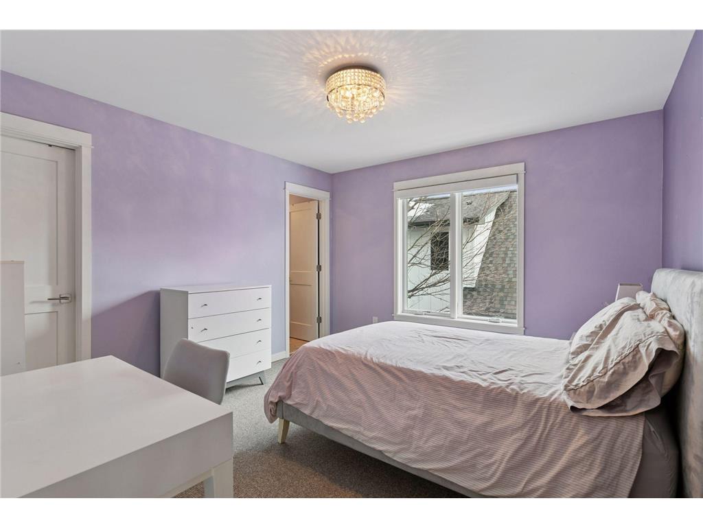 633 Park Street E, Wayzata, MN, 55391 | MLS: 7039937 | Edina Realty