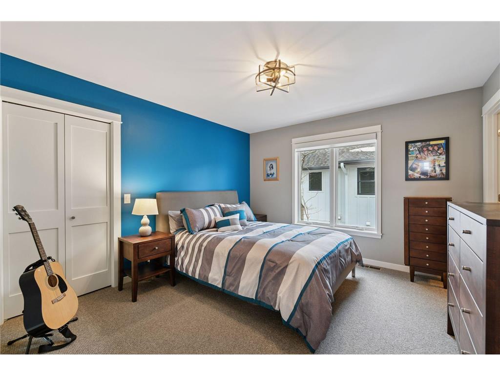 633 Park Street E, Wayzata, MN, 55391 | MLS: 7039937 | Edina Realty
