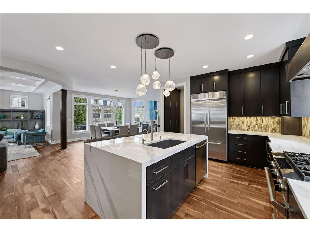 633 Park Street E, Wayzata, MN, 55391 | MLS: 7039937 | Edina Realty