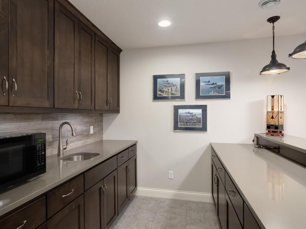 6438 Timber Arch Drive, Chaska, MN, 55318 | MLS: 7019252 | Edina Realty