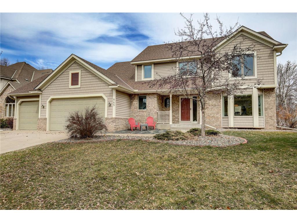 645 Oakwood Drive, Shoreview, MN, 55126 | MLS: 6484059 | Edina Realty