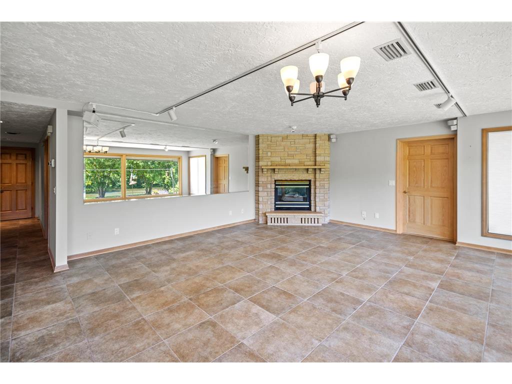 645 Riverwood Drive SW, Owatonna, MN, 55060 | MLS: 6512218 | Edina Realty