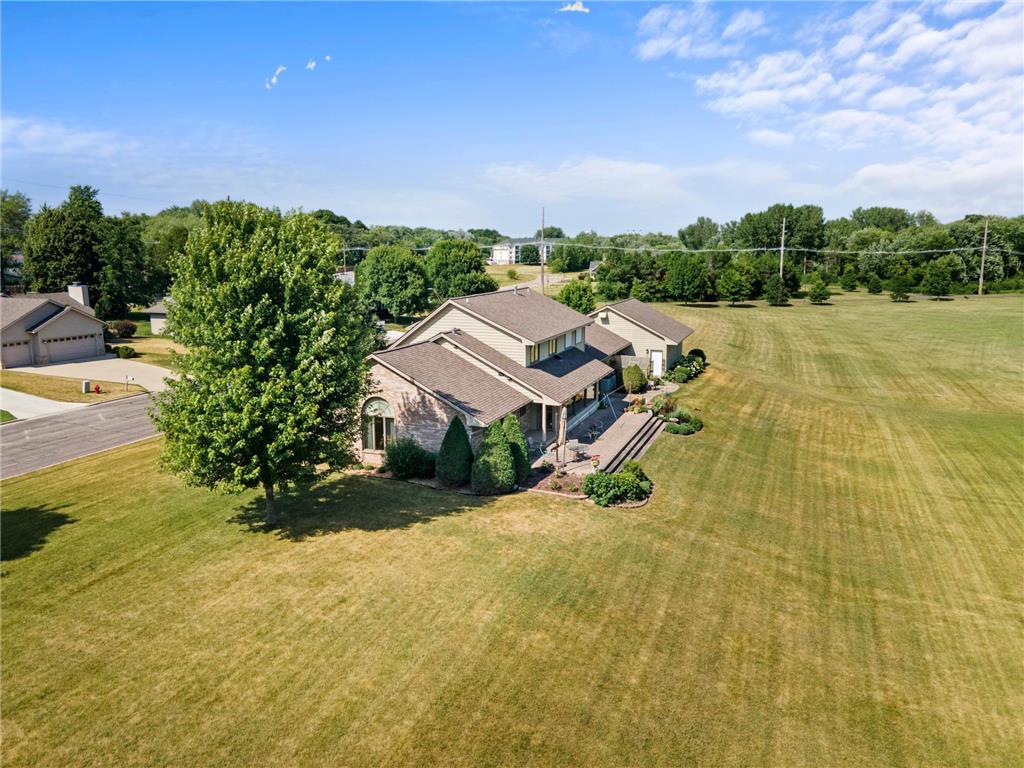 645 Riverwood Drive SW, Owatonna, MN, 55060 | MLS: 6512218 | Edina Realty