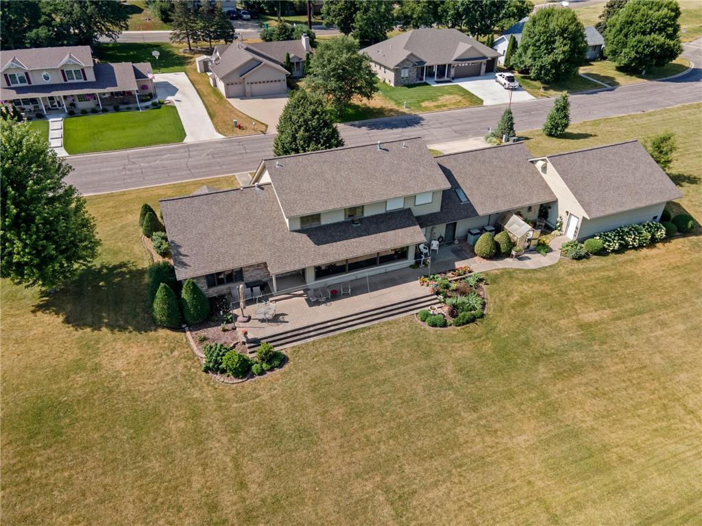 645 Riverwood Drive SW, Owatonna, MN, 55060 | MLS: 6512218 | Edina Realty