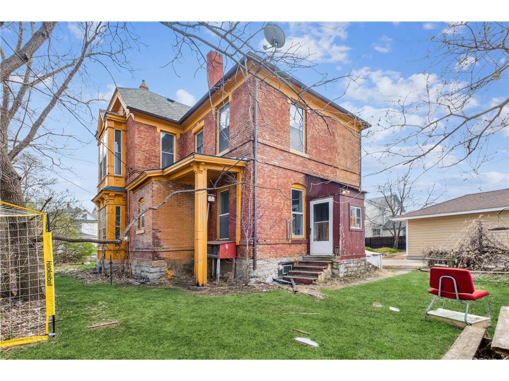 65 George Street E, Saint Paul, MN, 55107 | MLS: 6755774 | Edina Realty