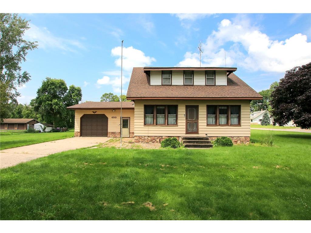 650 Bowman Street, Stewart, MN, 55385 | MLS: 6563084 | Edina Realty
