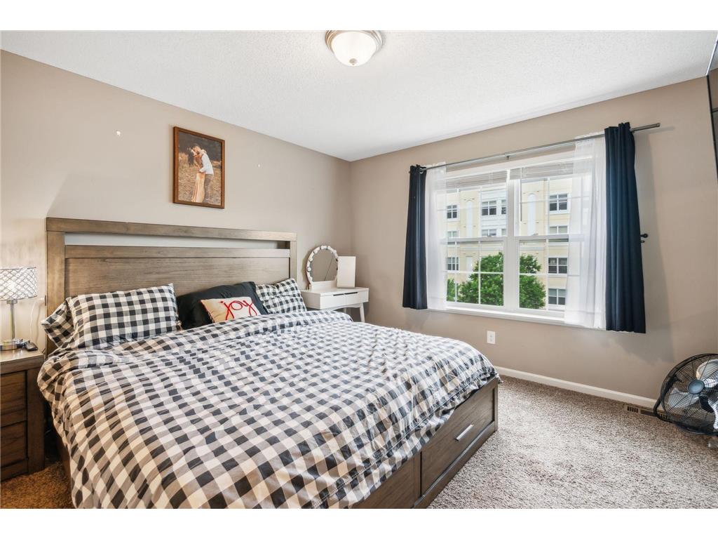 656 Town Center Parkway, Lino Lakes, MN, 55014 | MLS: 6523190 | Edina ...