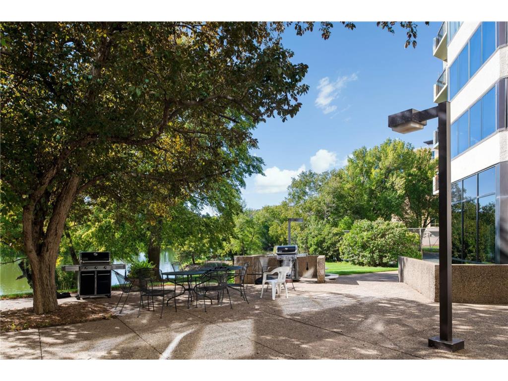 6566 France Avenue S #1002, Edina, MN, 55435 | MLS: 6615667 | Edina Realty