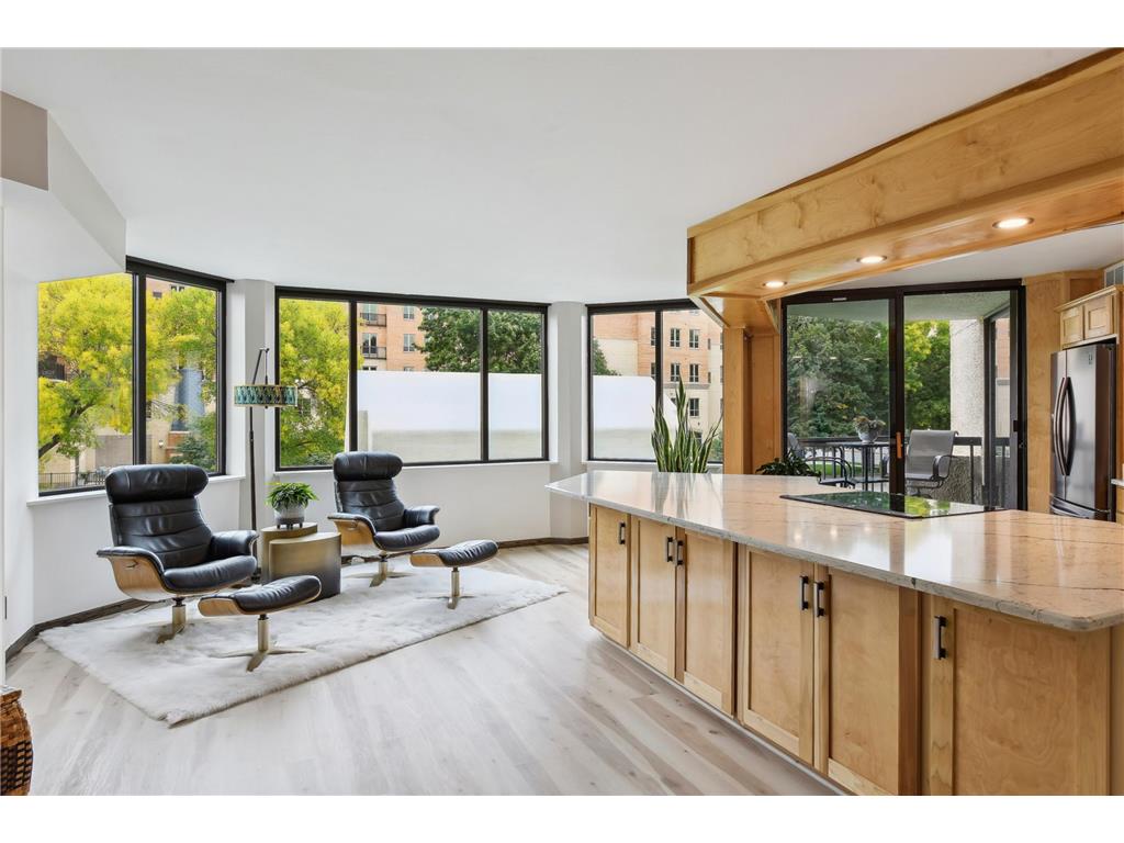 6566 France Avenue S #201, Edina, MN, 55435 | MLS: 6440144 | Edina Realty