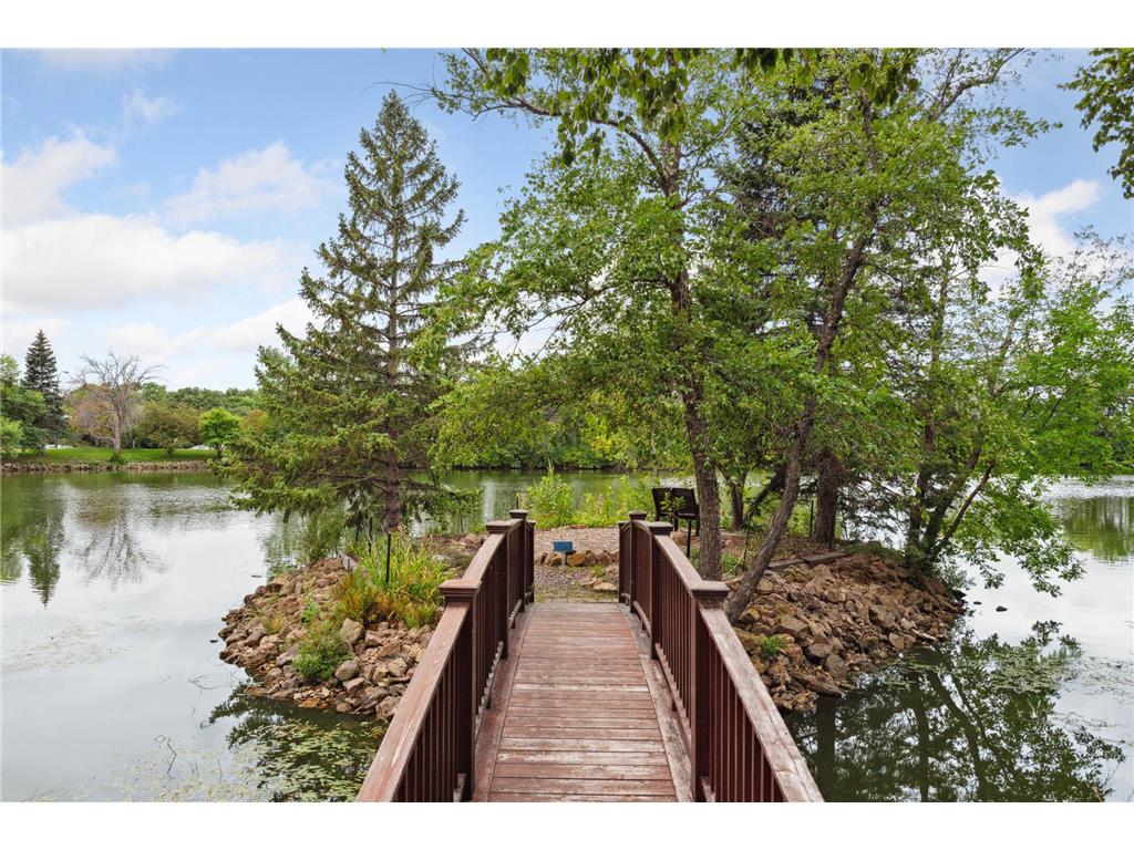 6566 France Avenue S #201, Edina, MN, 55435 | MLS: 6440144 | Edina Realty