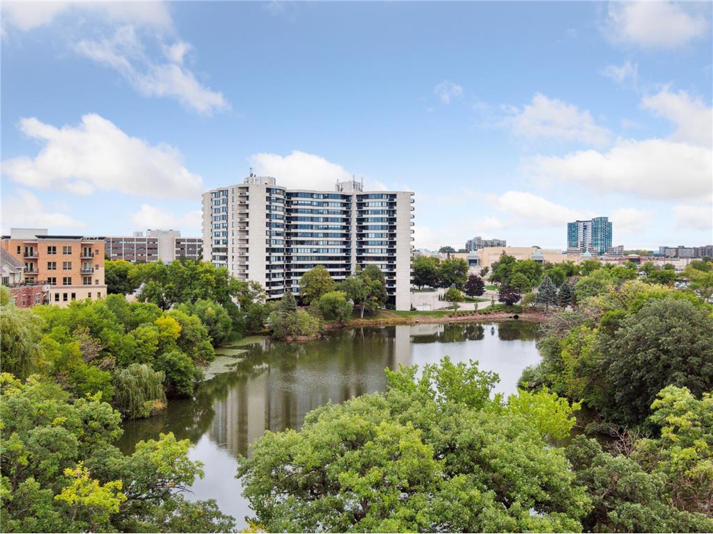 6566 France Avenue S #201, Edina, MN, 55435 | MLS: 6440144 | Edina Realty