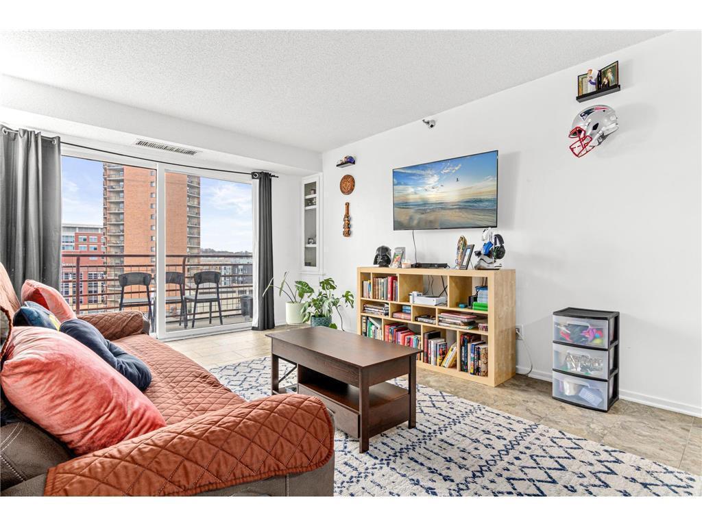 66 9th Street E #1414, Saint Paul, MN, 55101 | MLS: 6556252 | Edina Realty