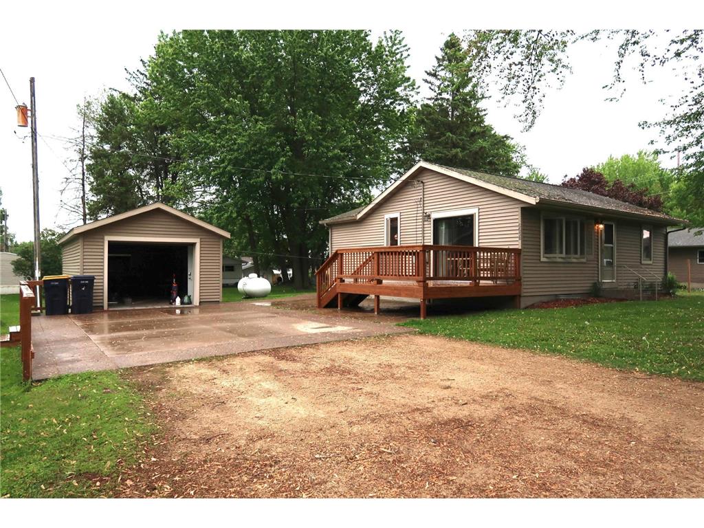 663B E Main Street, Ellsworth, WI, 54011 | MLS: 6728935 | Edina Realty