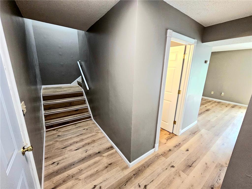 667 E Burnsville Parkway, Burnsville, MN, 55337 | MLS: 6744802 | Edina ...