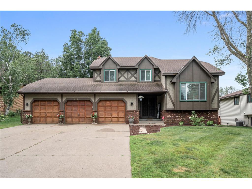 672 121st Lane NW, Coon Rapids, MN, 55448 | MLS: 6570718 | Edina Realty