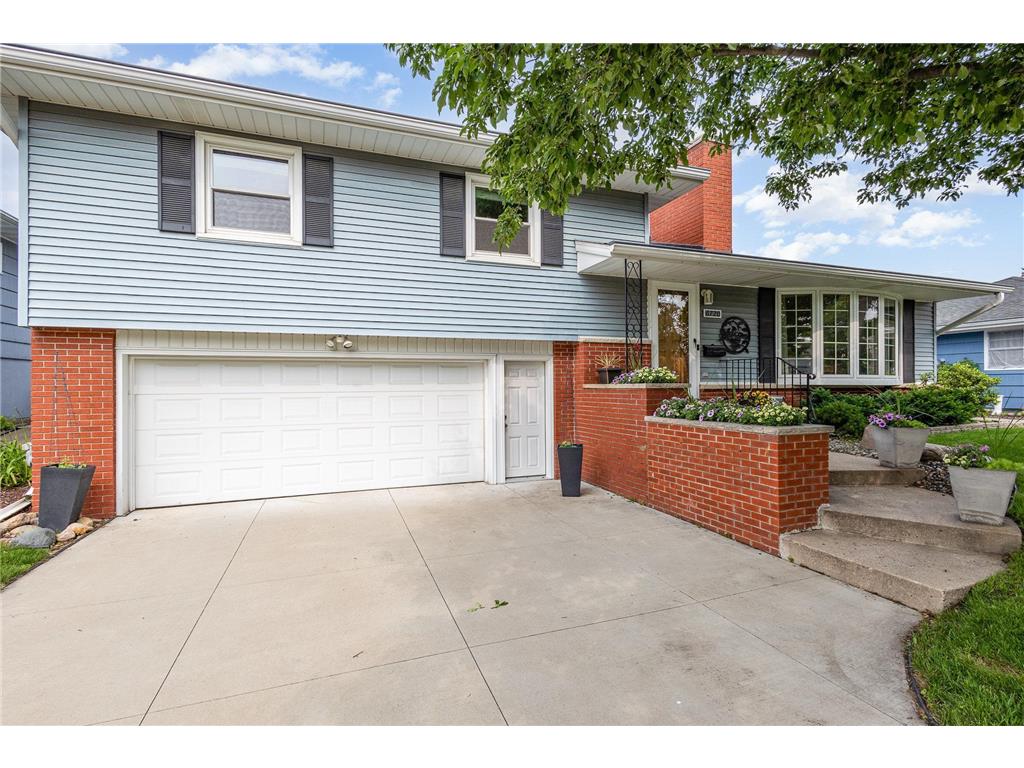 6720 Oakland Avenue, Richfield, MN, 55423 | MLS: 6738531 | Edina Realty