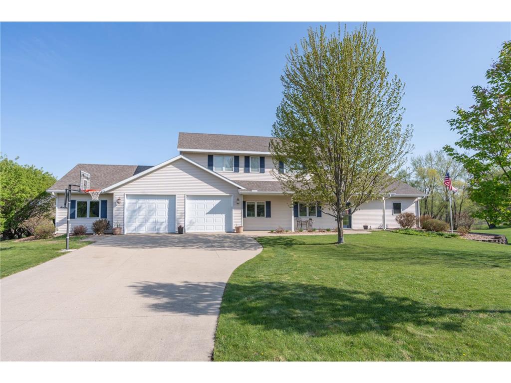 673 W River Drive, New London, MN, 56273 | MLS: 6724885 | Edina Realty