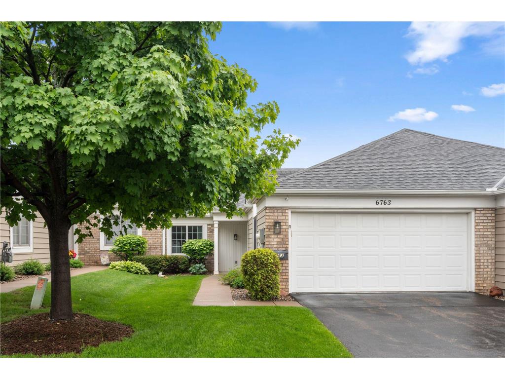 6763 Jenny Lane, Woodbury, MN, 55125 | MLS: 6732569 | Edina Realty