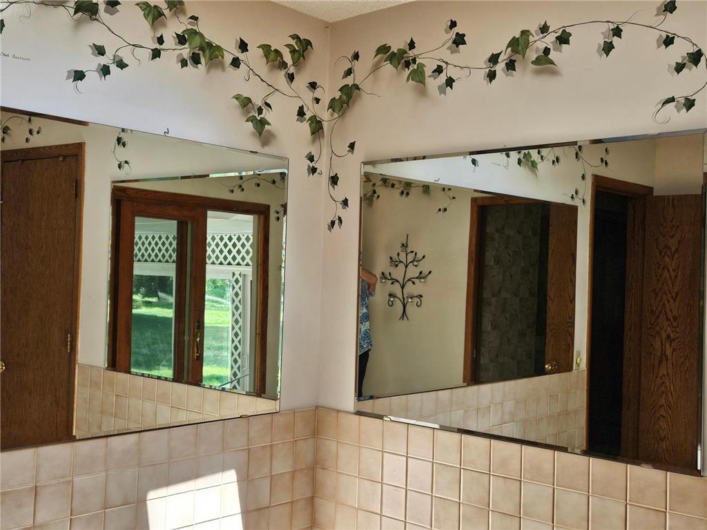 67923 270th Street, Alden, MN, 56009 | MLS: 6587963 | Edina Realty