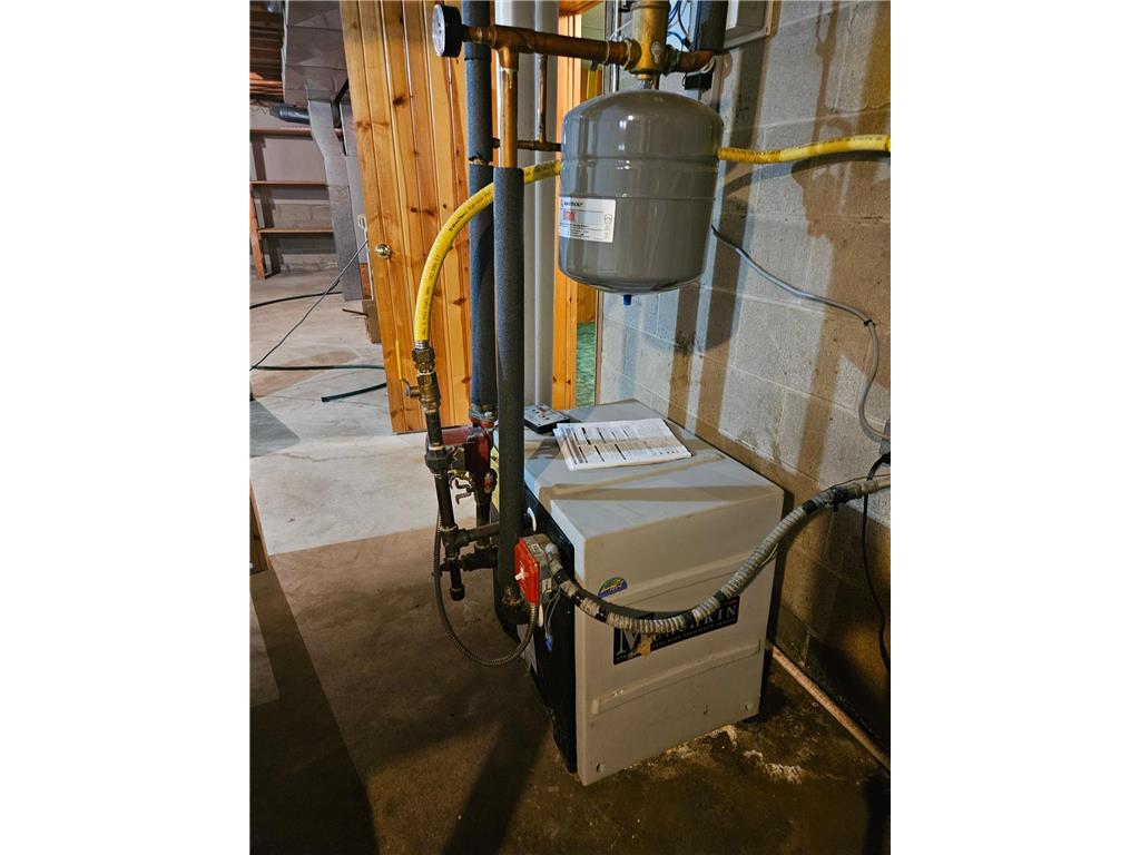 67923 270th Street, Alden, MN, 56009 | MLS: 6587963 | Edina Realty