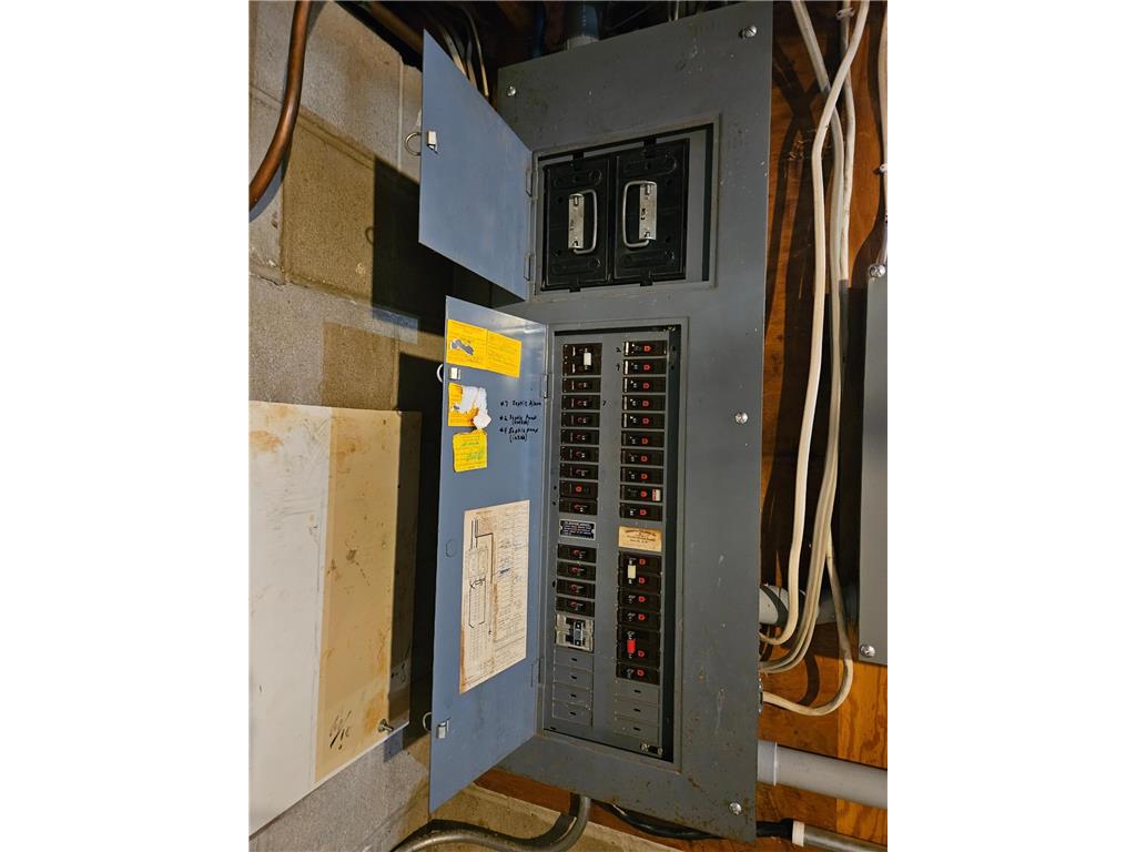 67923 270th Street, Alden, MN, 56009 | MLS: 6587963 | Edina Realty