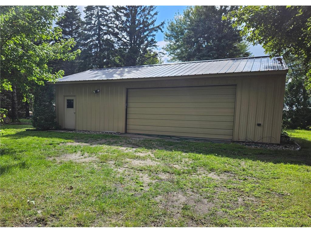 67923 270th Street, Alden, MN, 56009 | MLS: 6587963 | Edina Realty