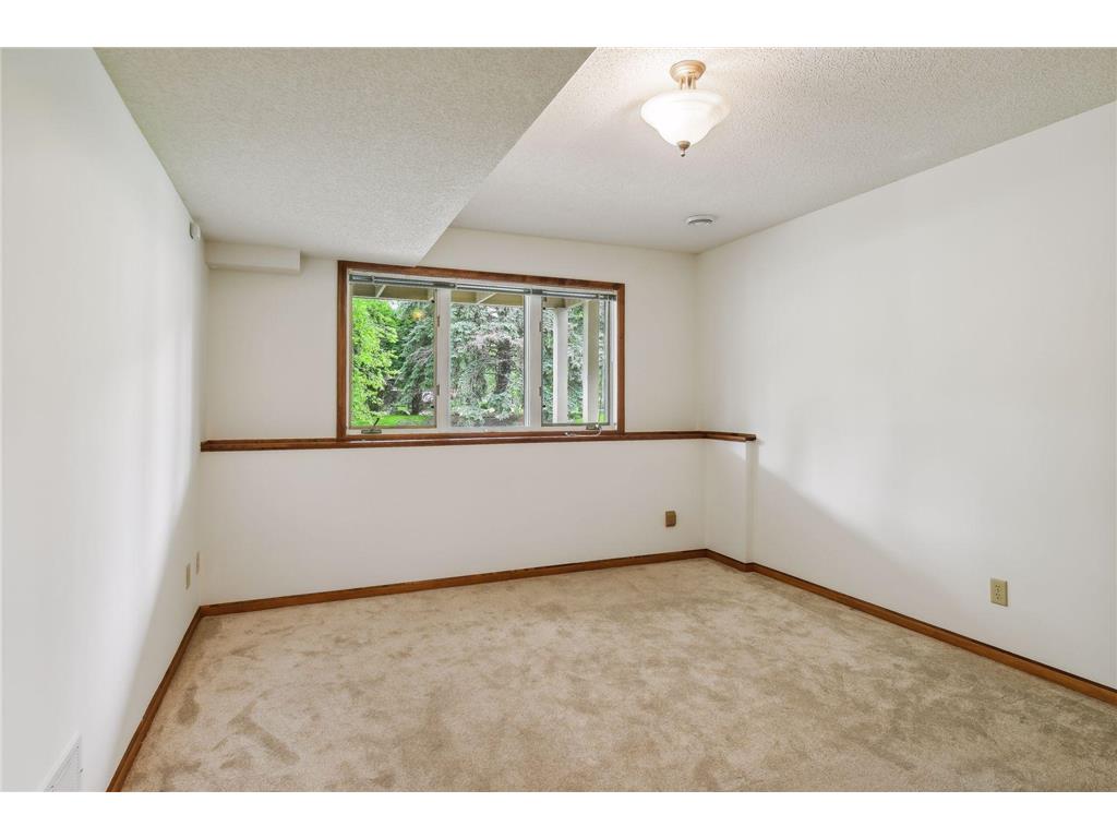 6801 W 82nd Street, Bloomington, MN, 55438 | MLS: 6578723 | Edina Realty