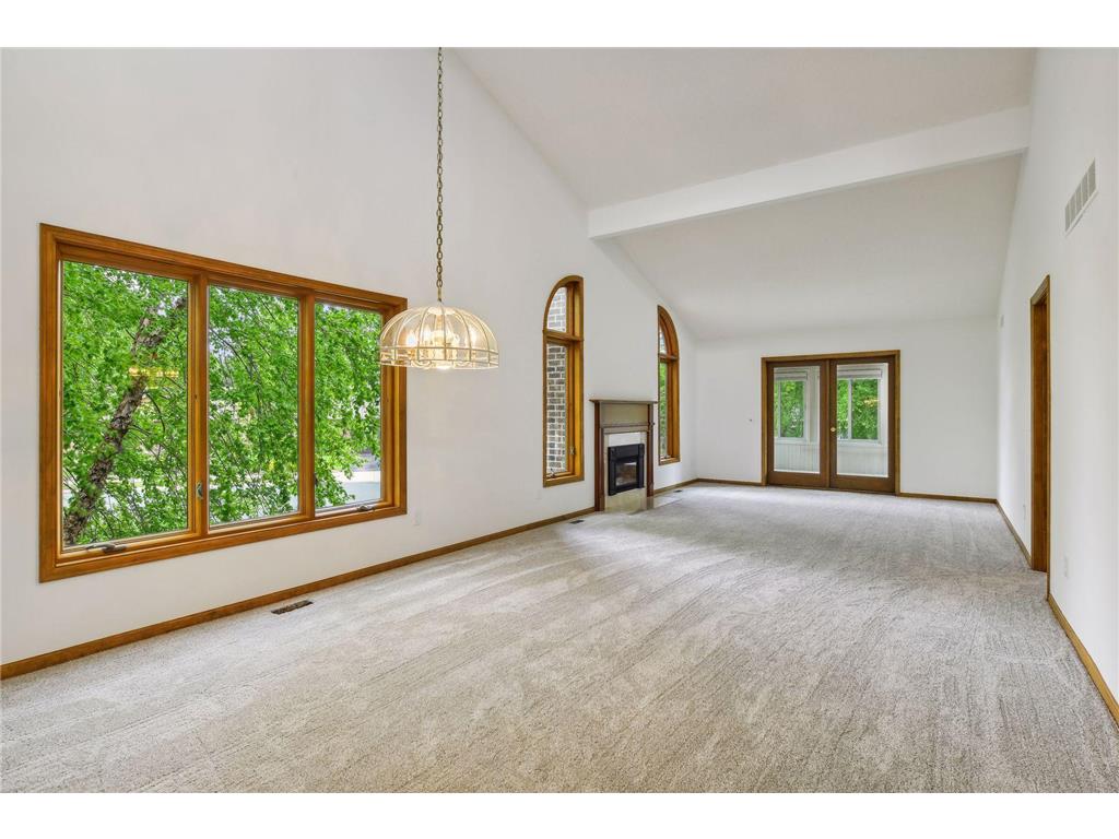 6801 W 82nd Street, Bloomington, MN, 55438 | MLS: 6578723 | Edina Realty
